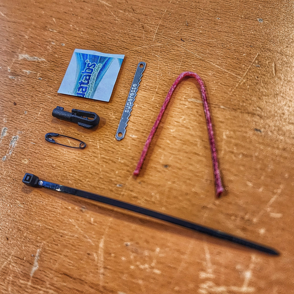 Superesse Survival Patch: Compartmentalized Micro EDC and Survival Kit ...