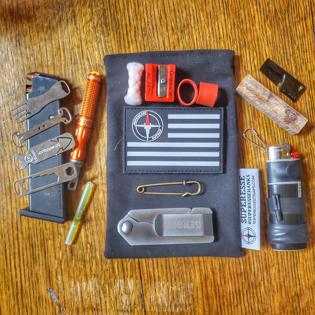 Survival Kit Lighter - Fire Starter outfitted with supplies ...