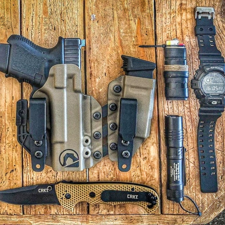 Survival Kit Lighter - Fire Starter outfitted with supplies ...