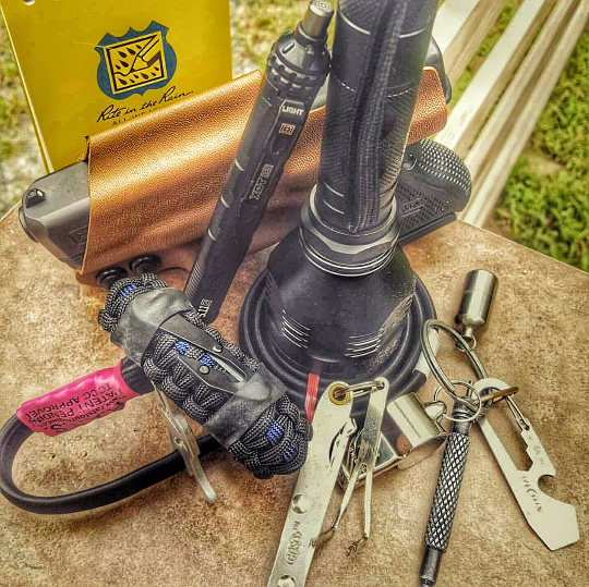 First Responder Strap - Police LEO rescue paracord bracelet ...